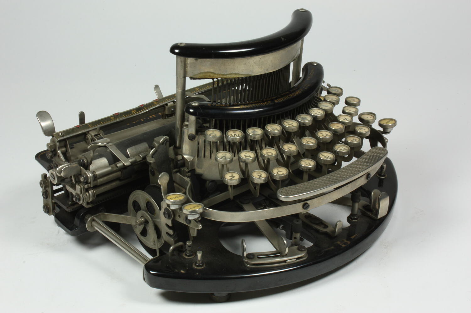 Typewriter - Imperial Typewriter Company, Model B, 1915-1919