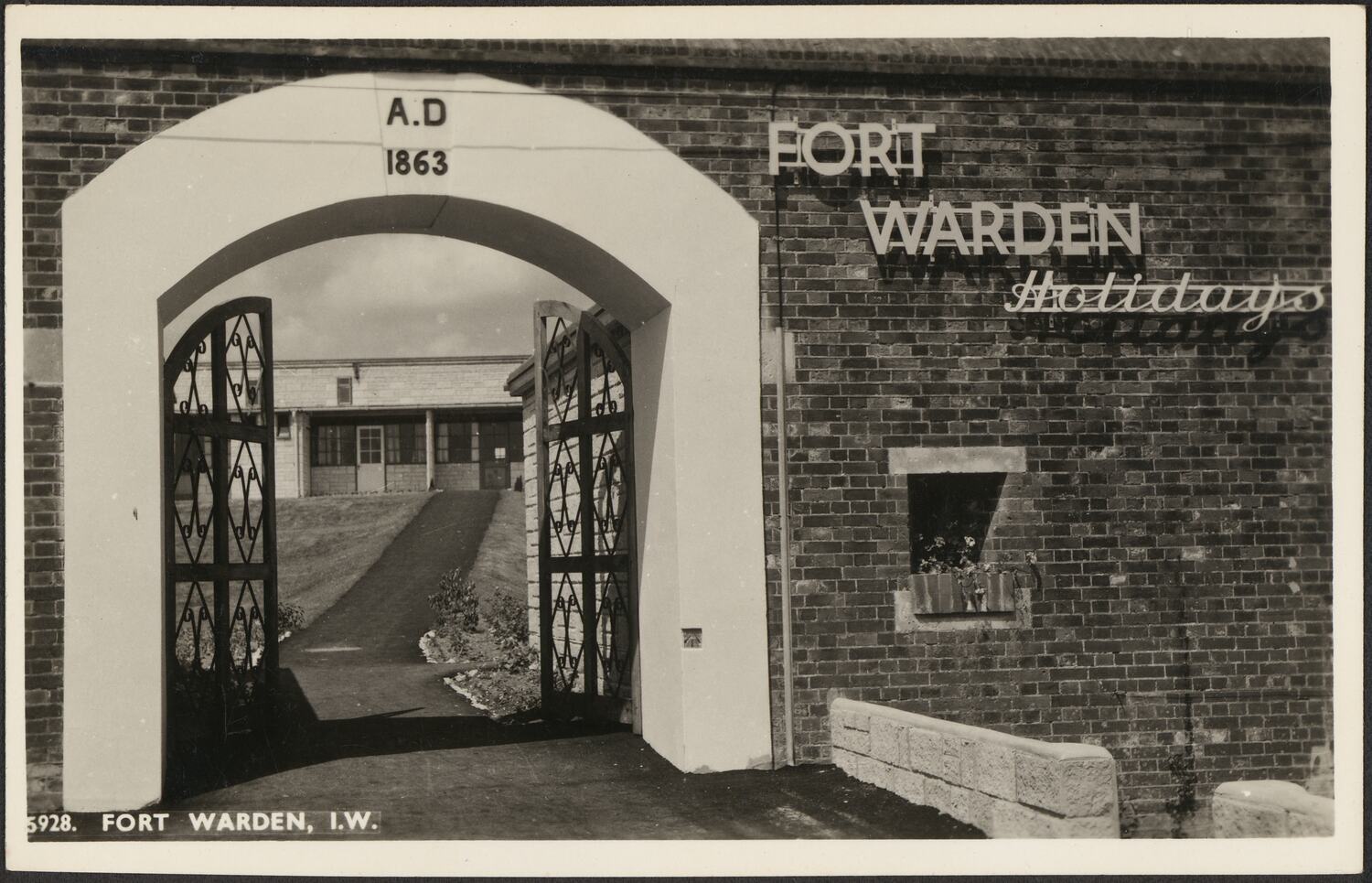 Digital Image - Entrance to Fort Warden Holidays, Isle of Wight ...