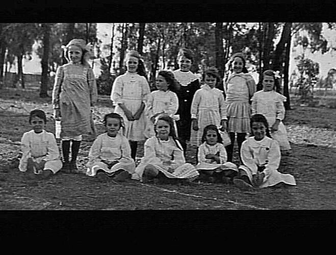 Negative - by Lilian L. Pitts, Merrigum, Victoria, circa 1910s