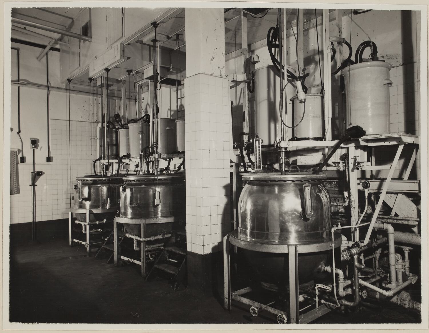 Photograph - Kodak Australasia Pty Ltd, Film Mixing Room, Abbotsford, 1946