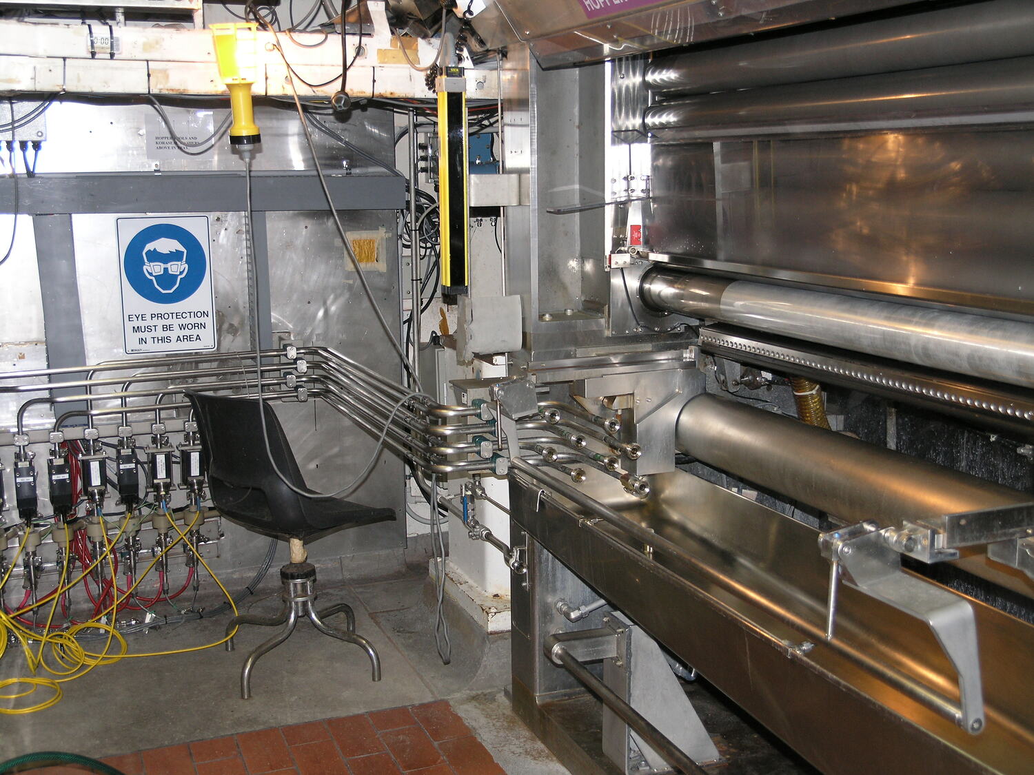 Digital Photograph - Kodak Australasia Pty Ltd, Coating Head, Building ...