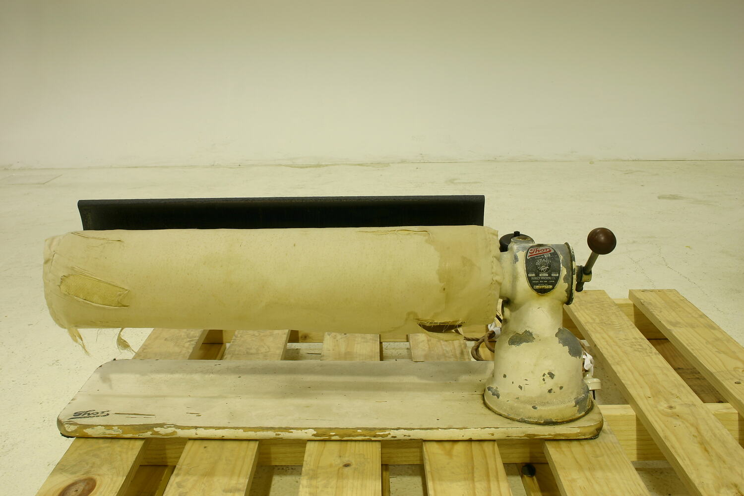 Rotary Iron - Thor, Model 10, Hurley Machine Company, White, circa 1910s