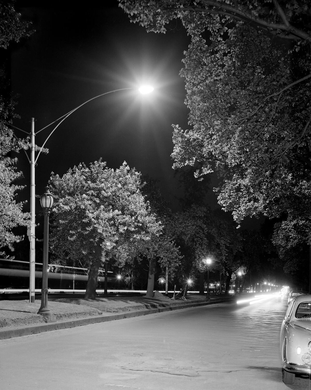 Negative - Melbourne City Council, Street Lighting, Melbourne, 07 Dec 1959