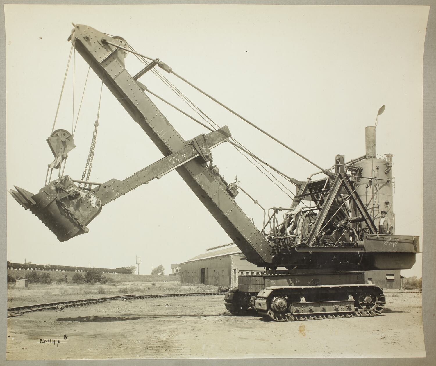 Photograph - Ruston & Hornsby, Crawler-Mounted Steam Shovel, Lincoln ...