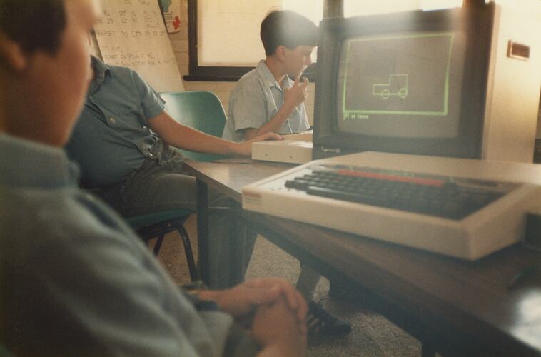 Digital Photograph - Programming patterns, Logo Turtle Lessons, Geelong ...