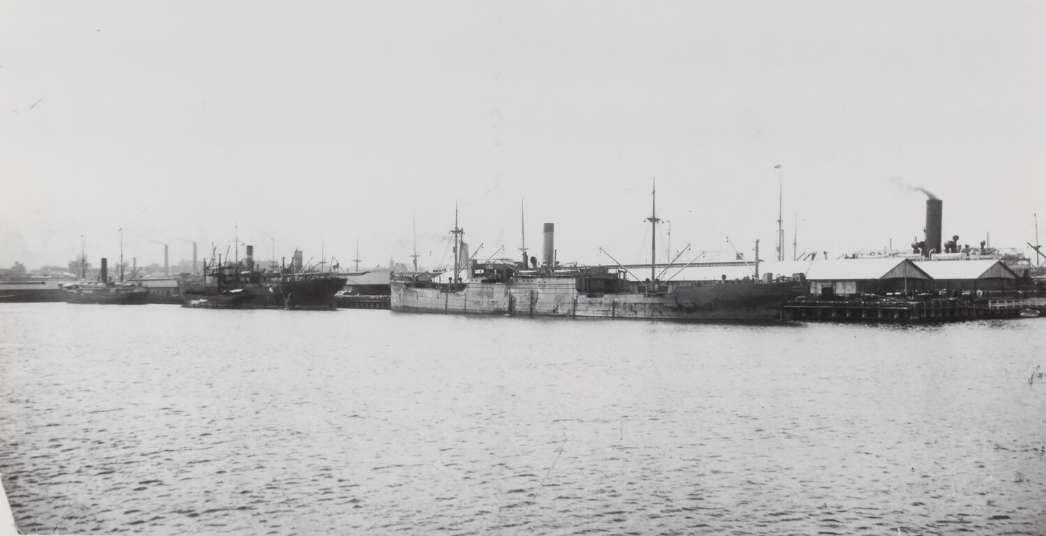 Photograph - Cargo Ships, Victoria Dock, Melbourne, Victoria, 1920-1939