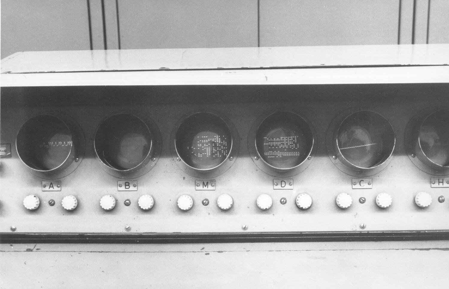 Photographs - CSIRAC Computer, Cathode Ray Tube Displays, circa 1955