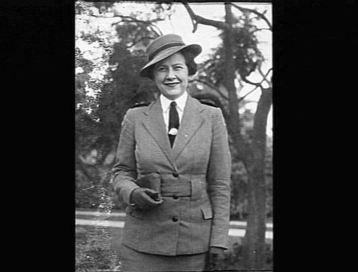 Negative - by Lilian L. Pitts, Merrigum, Victoria, circa 1910s