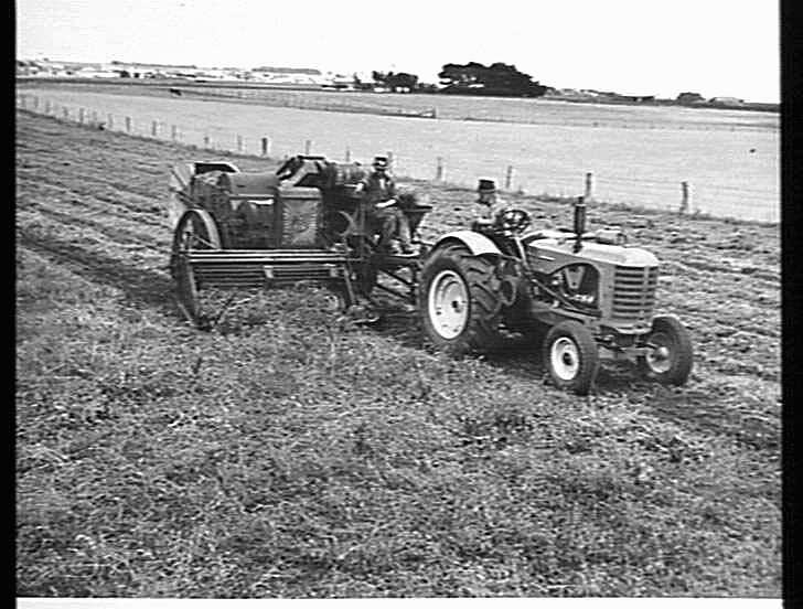 Photograph - H.V. McKay Massey Harris, Sunshine HST Header Harvester ...