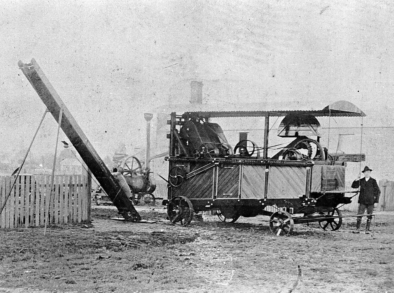 Negative - Contractor's Travelling Chaffcutter with Bag Elevator ...