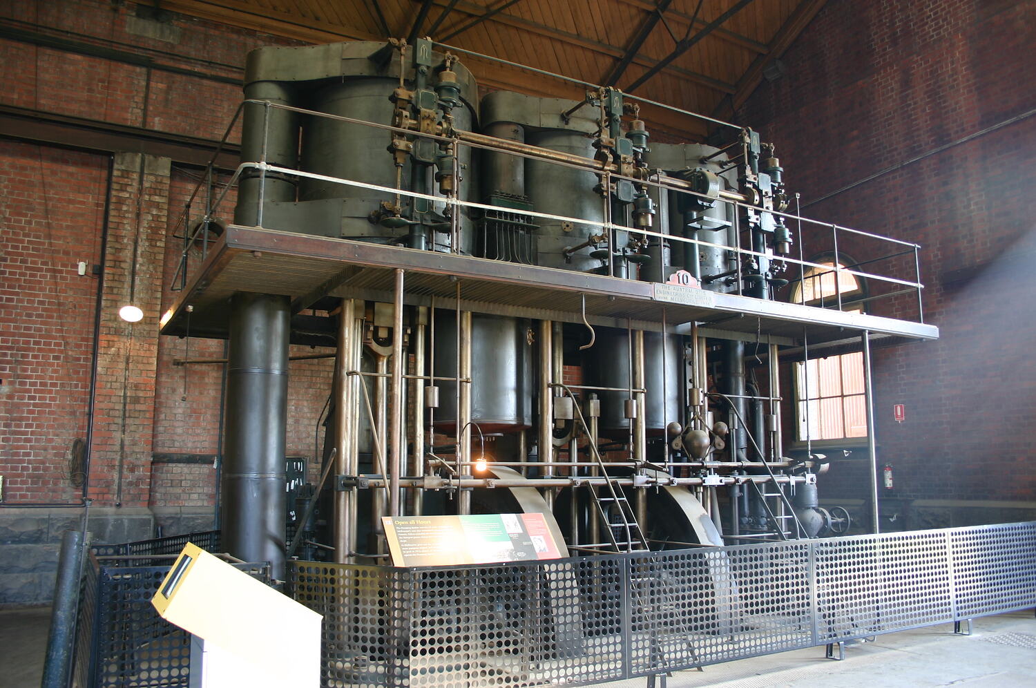 Steam Pumping Engine - Austral Otis, No.10, North Engine Room ...