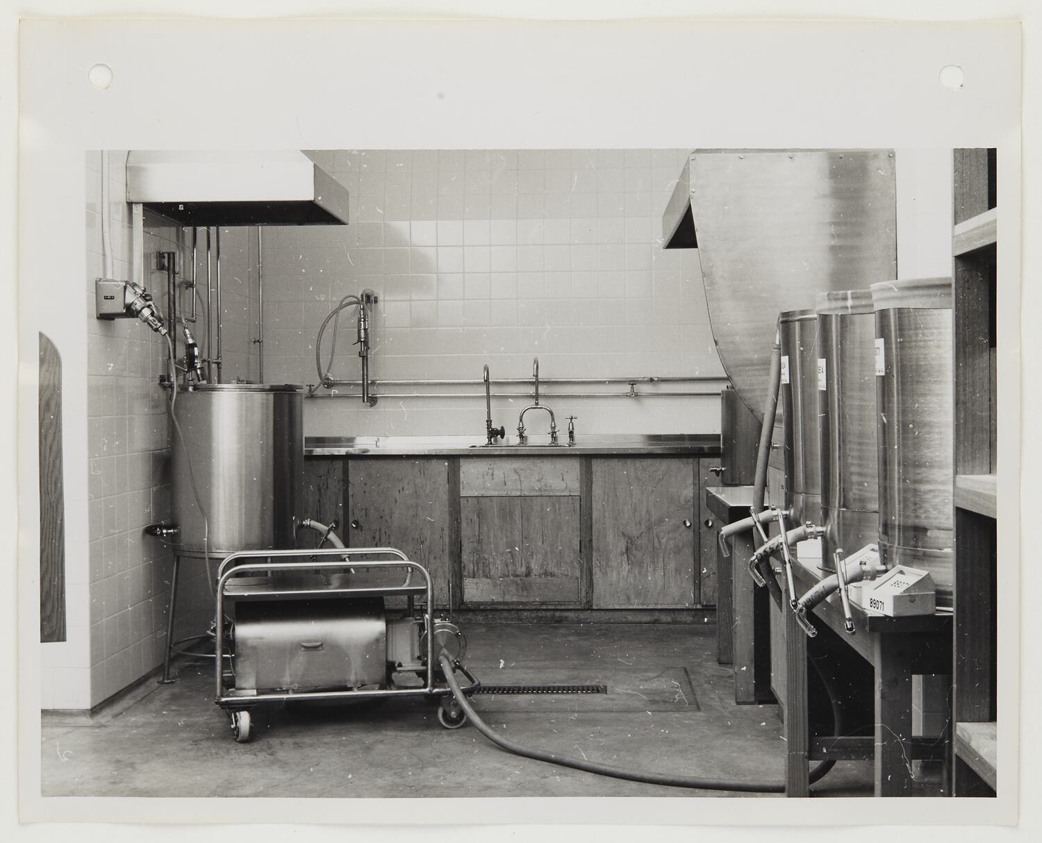 Photograph - Kodak Australasia Pty Ltd, Sensitising Dye Preparation ...