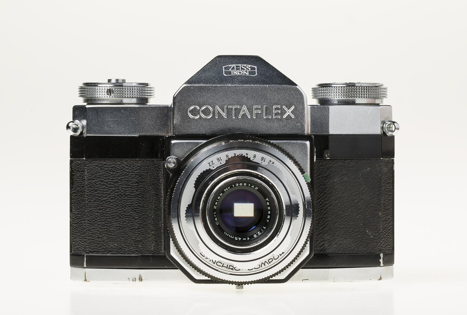 Camera - Zeiss Ikon, 'Contaflex', Dresden, Germany, circa 1953