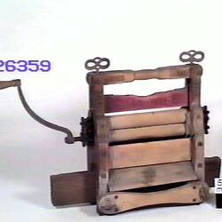 Wringer - Anchor, Lovell Manufacturing Co, Hand-operated, Patented 1898