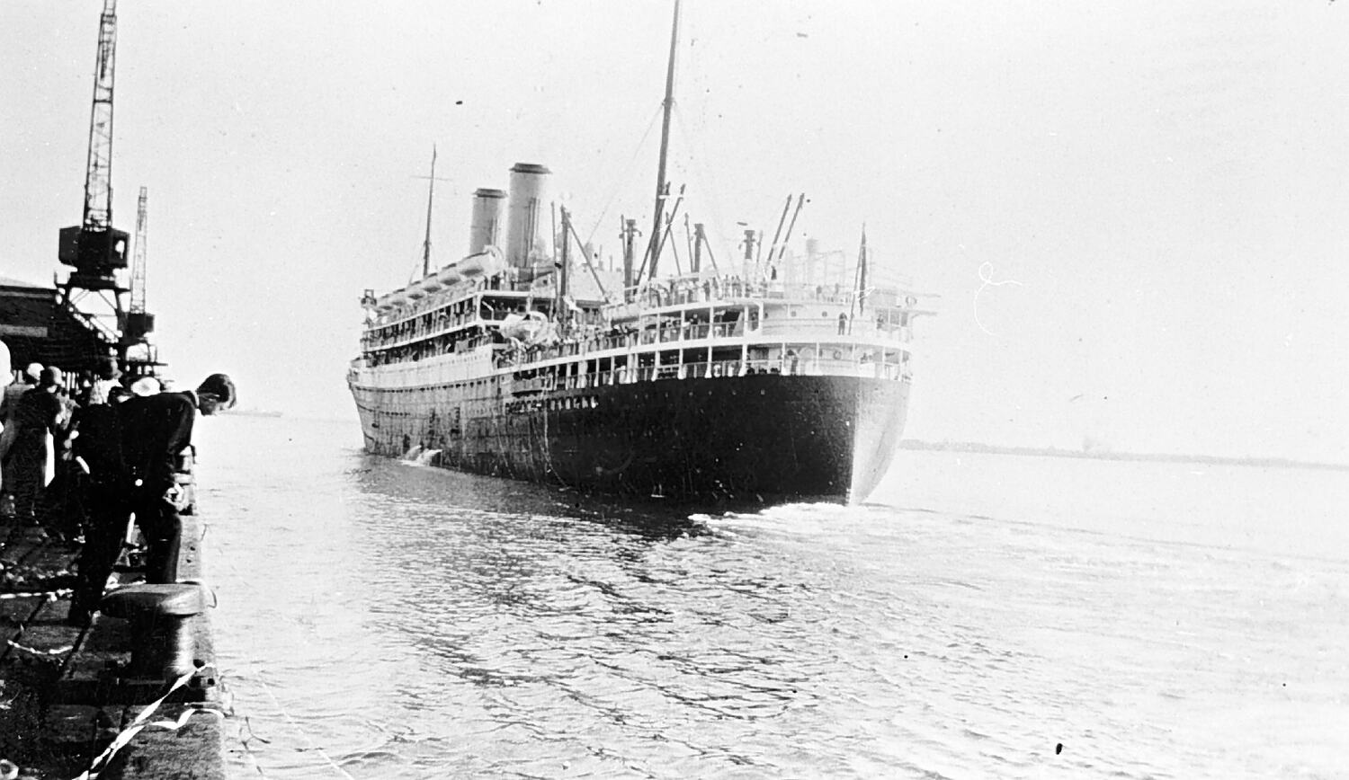 Negative - SS Orford Departing Station Pier for England, Port Melbourne ...