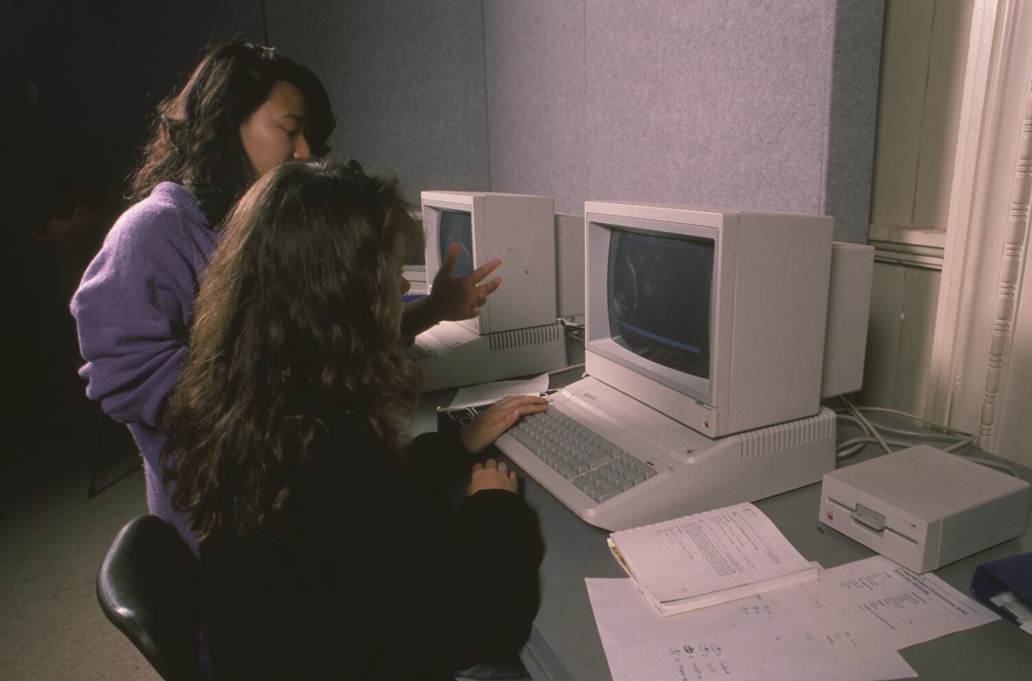 Digital Photograph - Students Using Logo to Program Apple IIE at ...