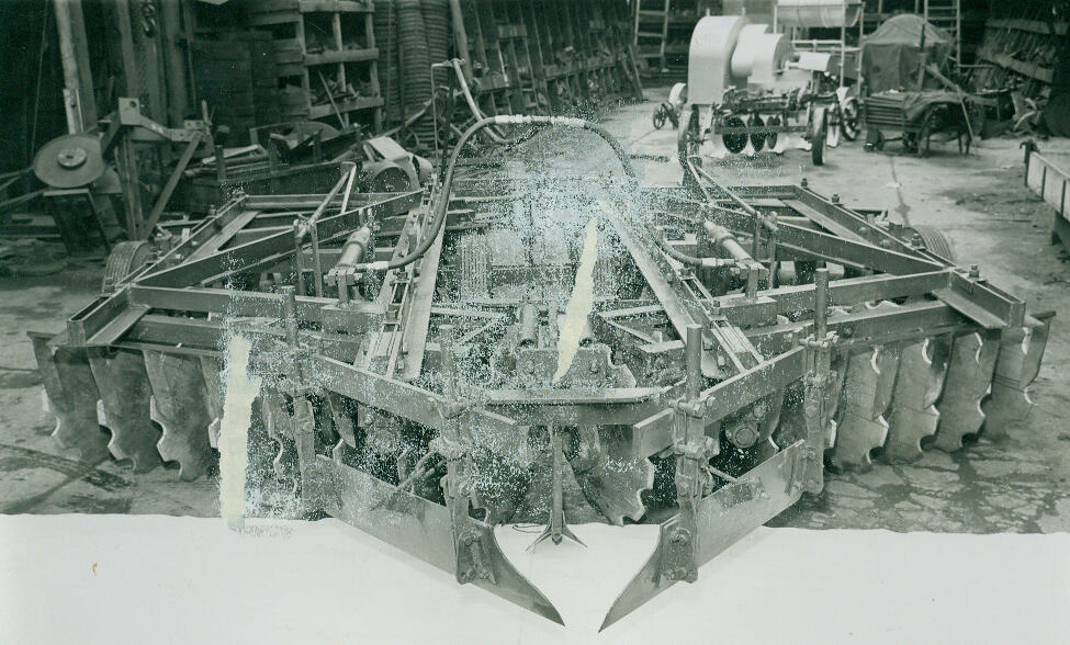 Photograph - Daniel Harvey Pty Ltd, Tractor-Drawn Stubble Mulcher, Box ...