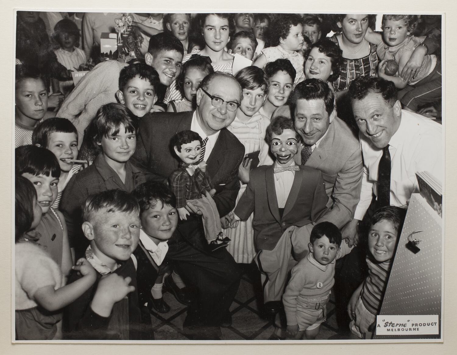 Photograph - Gerry Gee Junior, Ron Blaskett & Children, Melbourne ...