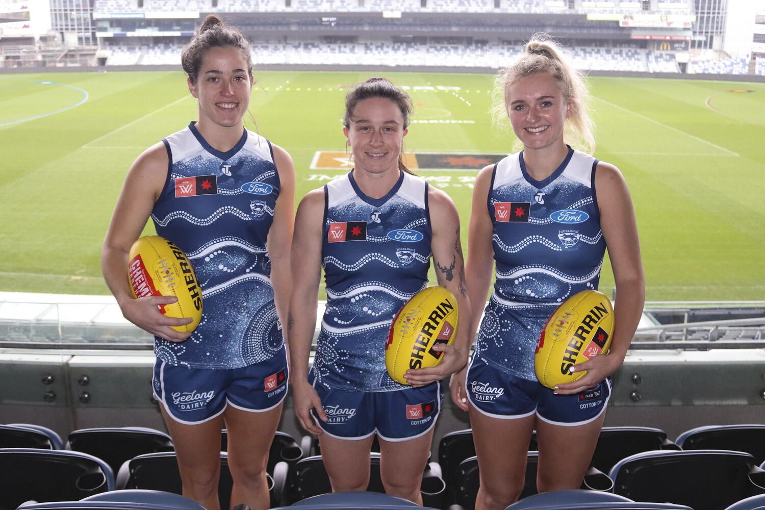 Digital Photograph - Jackie Parry, Mia Skinner & Julia Crockett-Grills ...