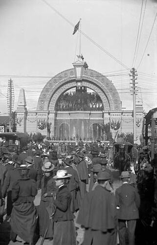 Glass Stereograph Negative - Federation Celebrations, Fountain Arch, by ...