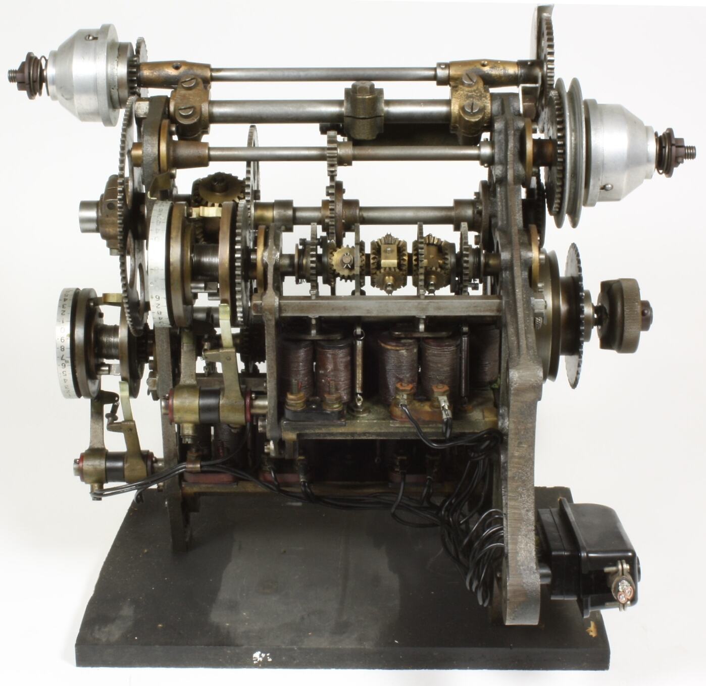Totalisator - Automatic Totalisators, 'Julius Horse Adder', circa 1926
