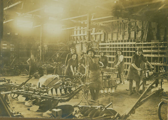 Photograph - Daniel Harvey Pty Ltd, Factory Workers, Victoria, circa 1930