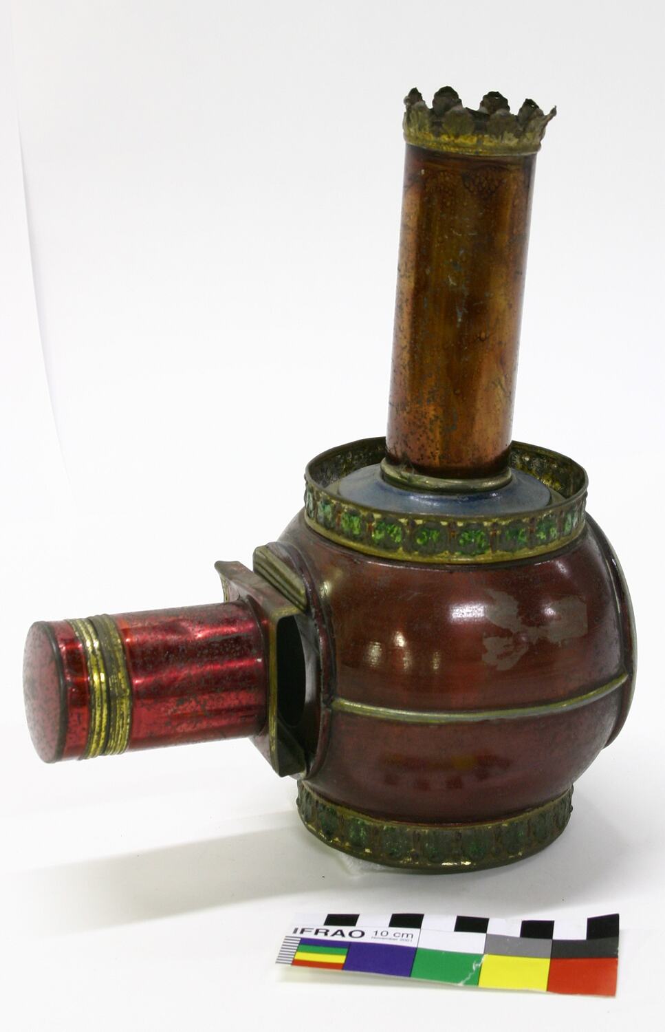 Projector - Magic Lantern Projector , Lampascope, circa 1899