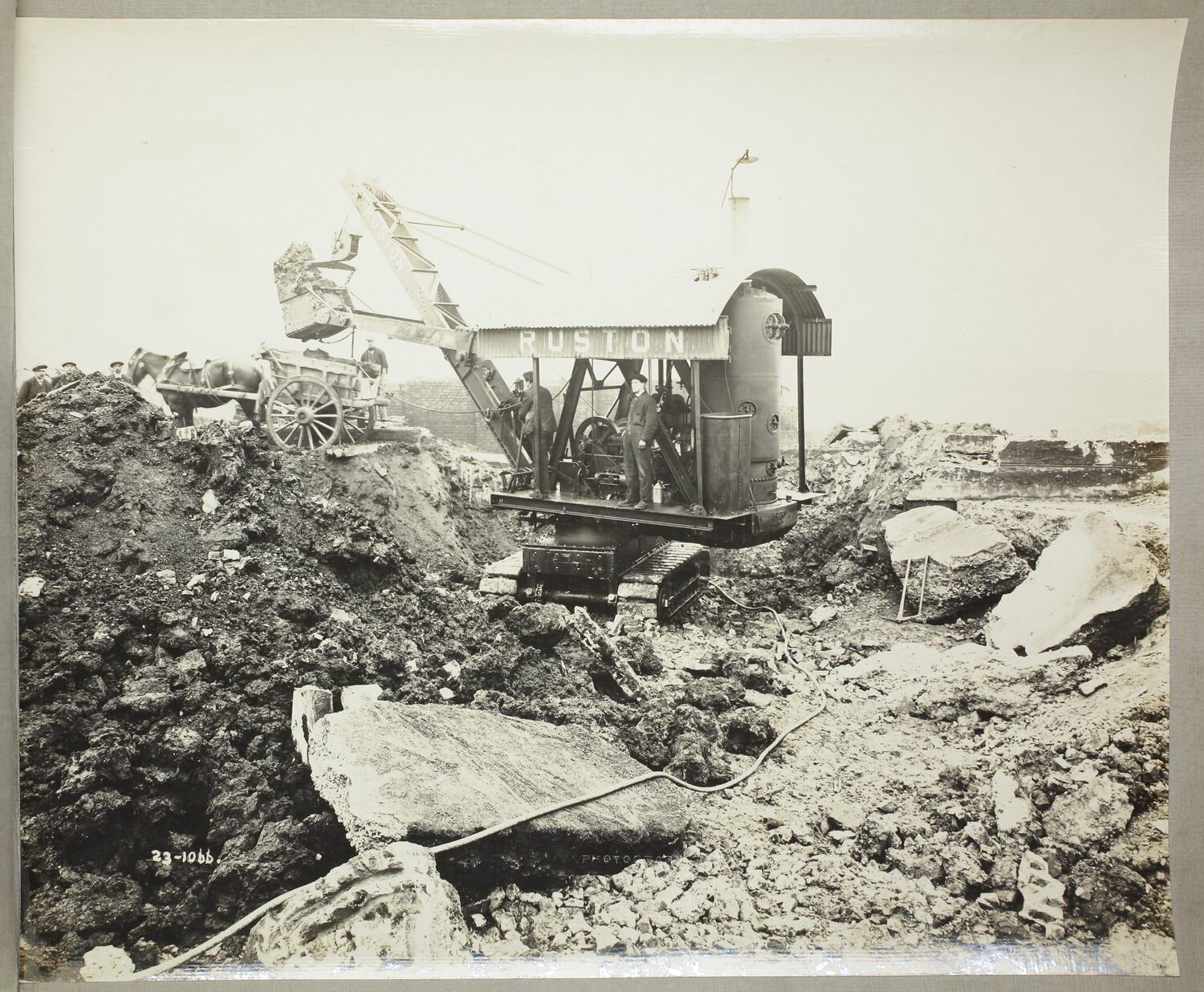 Photograph - Ruston & Hornsby, Crawler-Mounted Steam Shovel, Lincoln ...