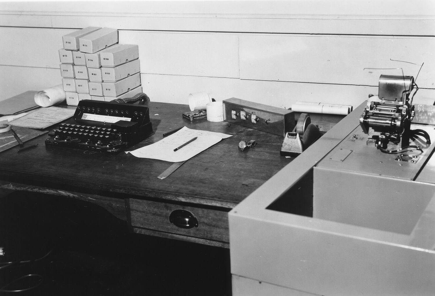 Photograph - CSIRAC Computer, Program & Data Preparation Station, circa ...