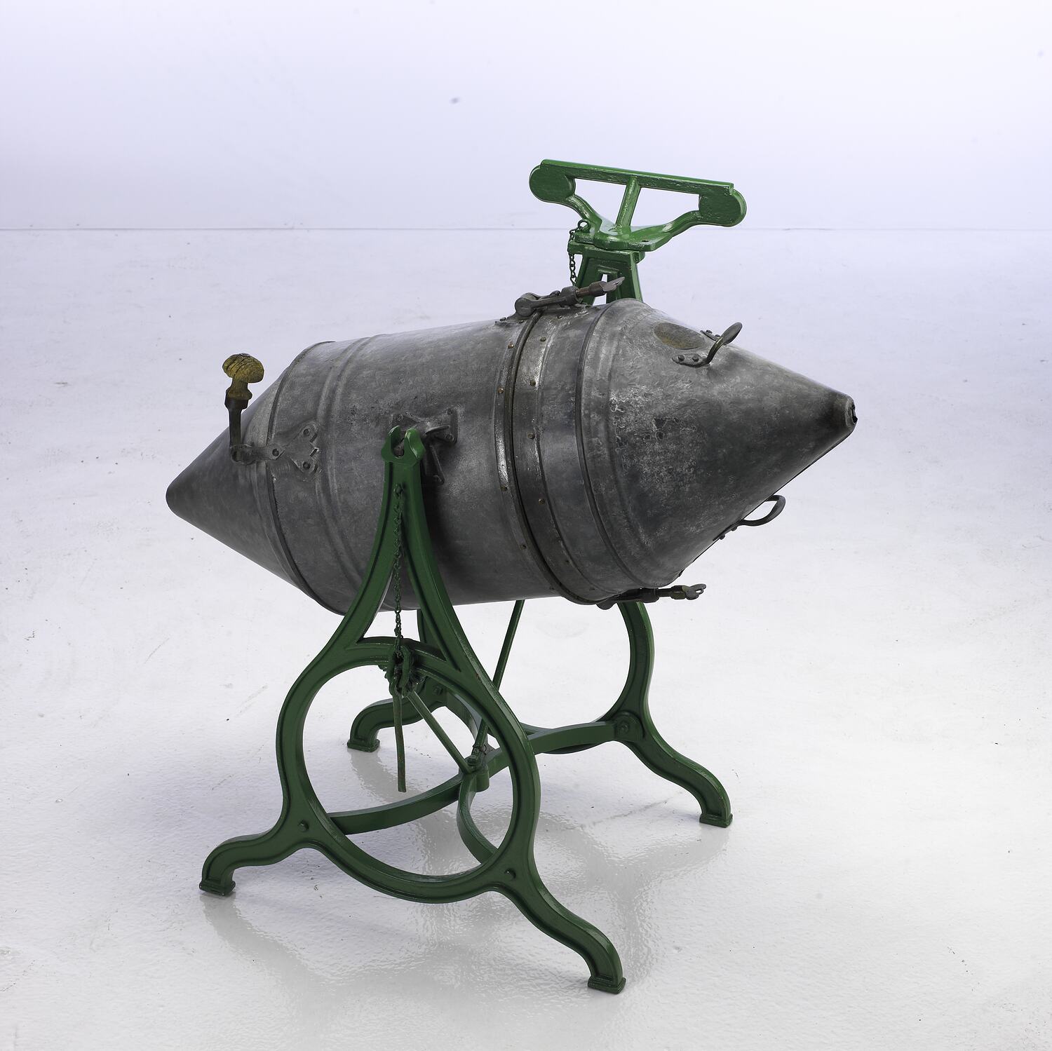 Wolter & Echberg Washing Machine, Melbourne, late 1800s