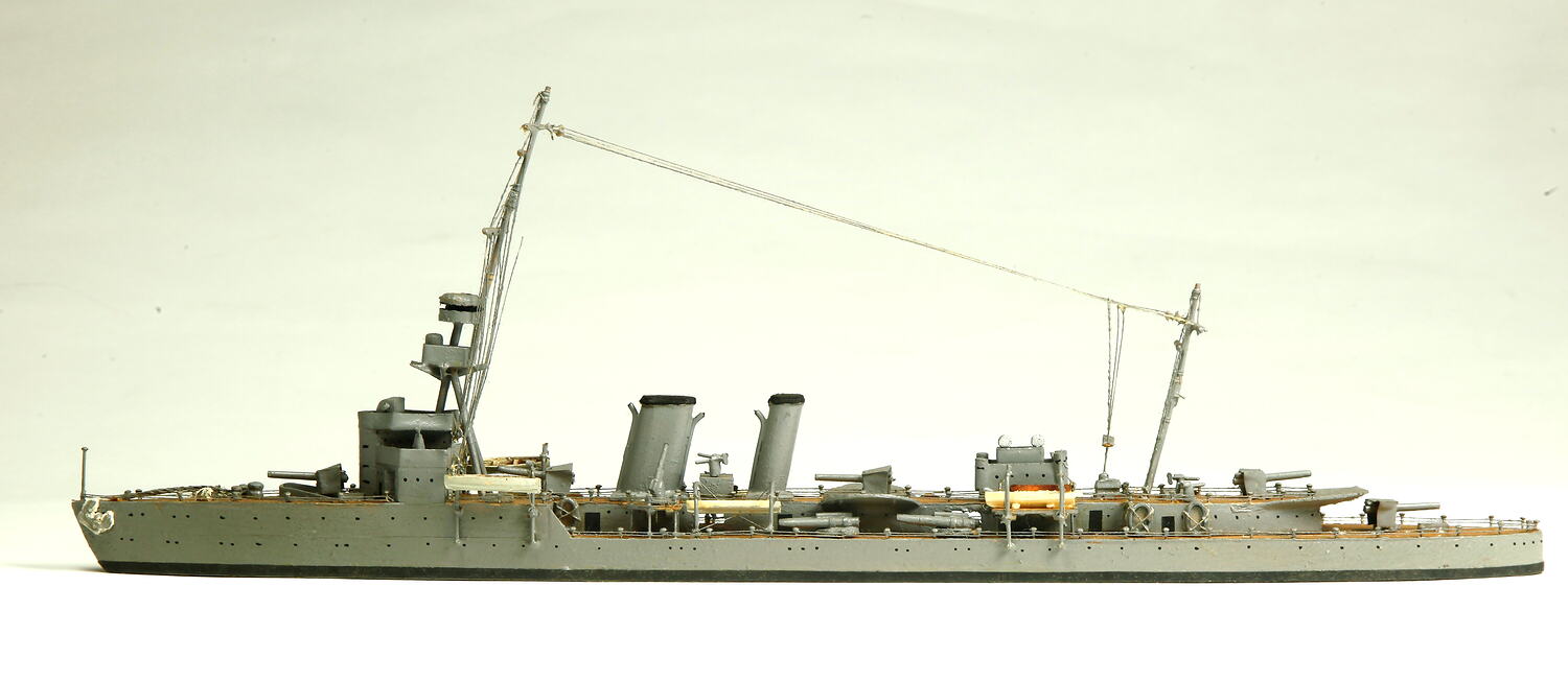 Naval Ship Model - Light Cruiser, HMS Caledon