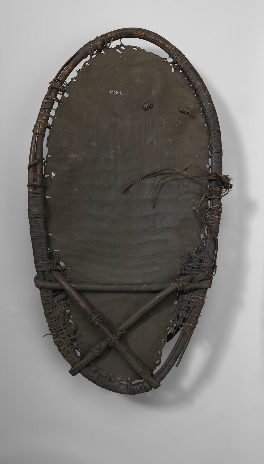 Shield. Manambu. Middle Sepik River, East Sepik Province, Papua New ...