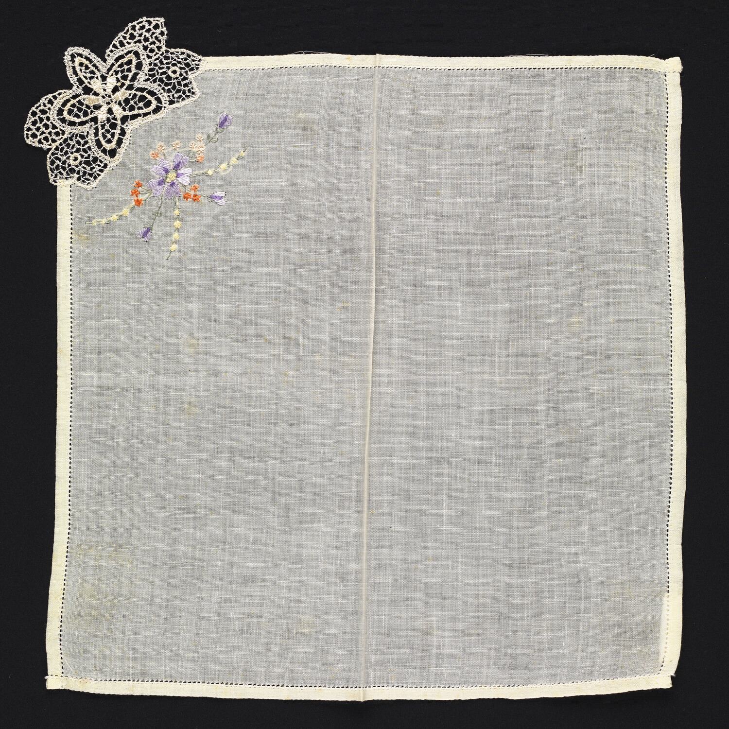 Handkerchief - Lace and Embroidered Floral Garland, Pale Yellow Cotton ...
