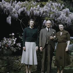 Digital Image - Edgar Rouse & Family in their Front Garden, Toorak ...