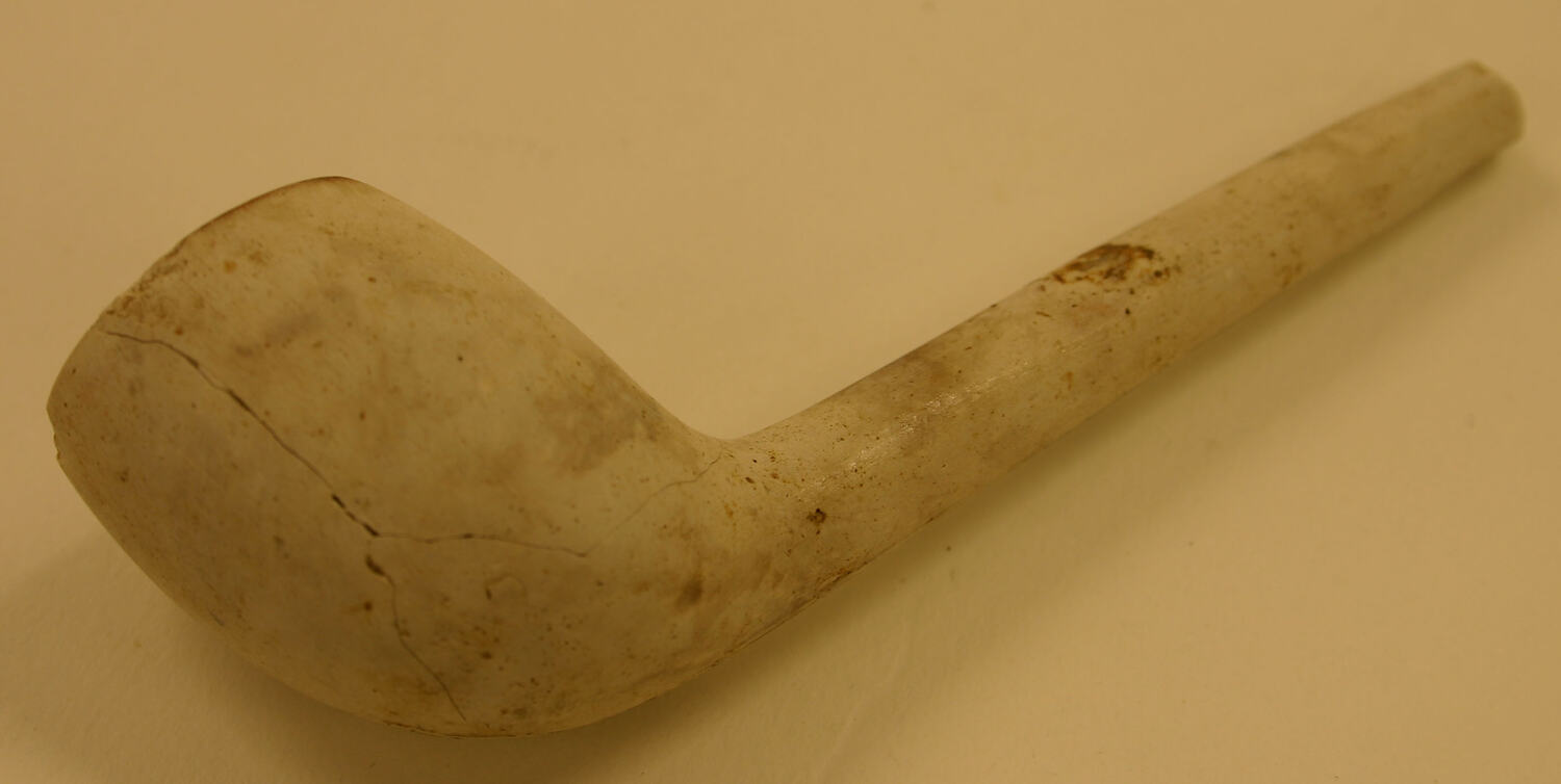 Pipe Smoking - Kaolin, Moulded (Fragment)
