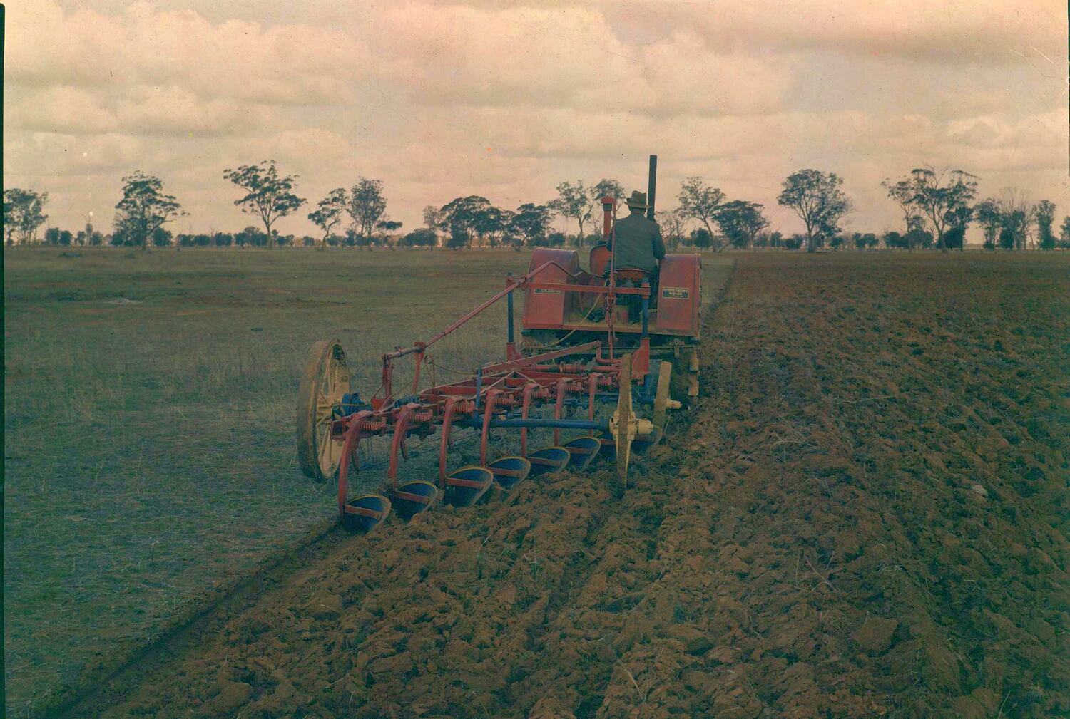 Transparency - International Harvester, McCormick-Deering WD-40 Tractor ...