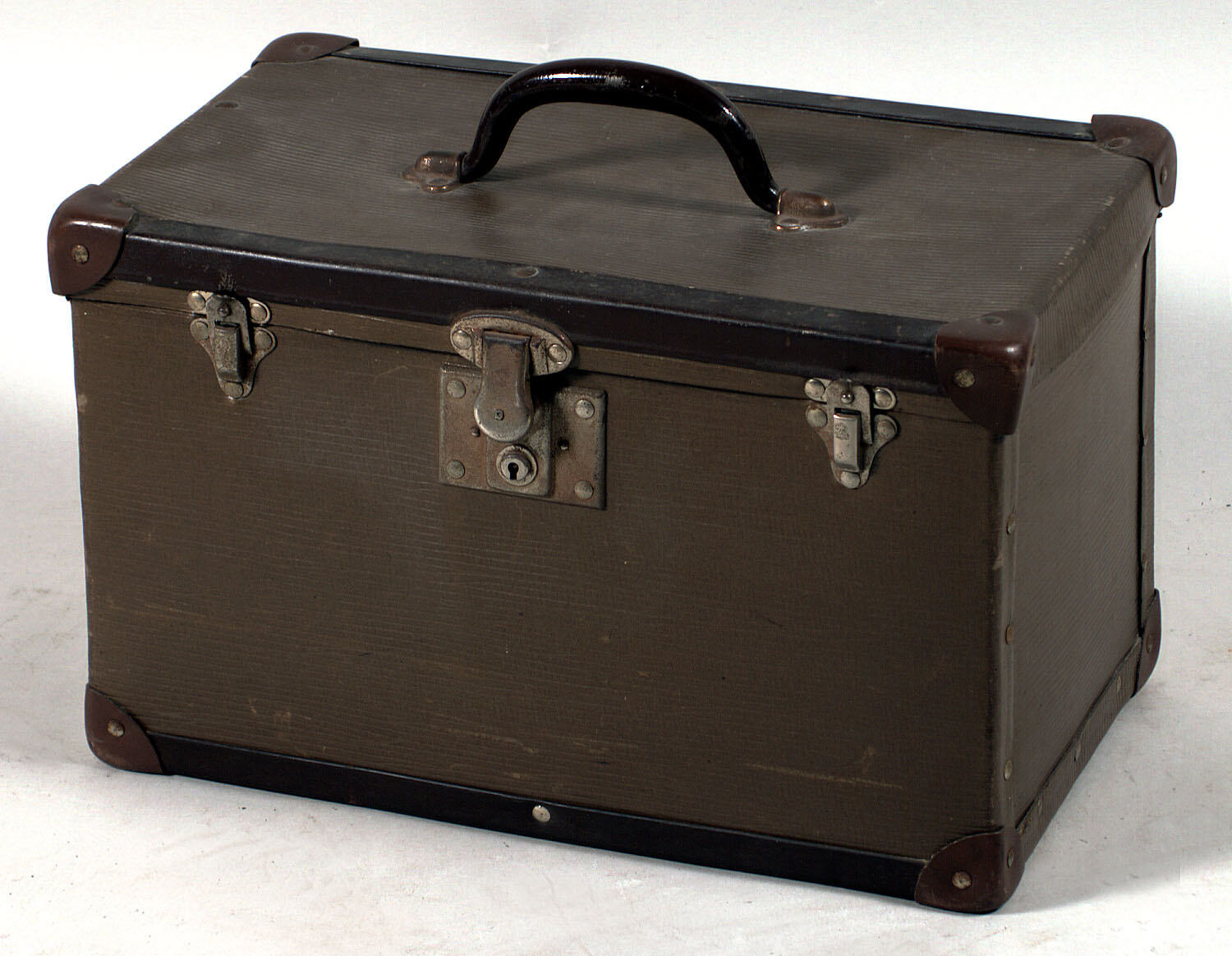 Suitcase - Brown, circa 1929-1935