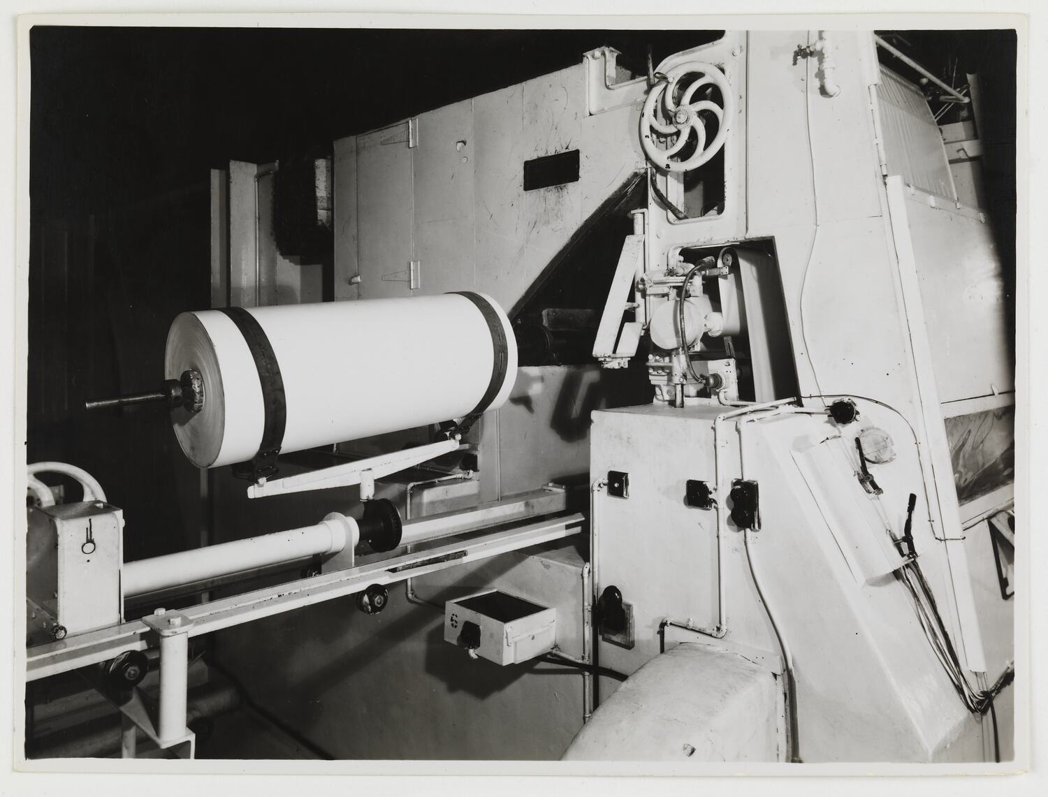 Photograph - Kodak Australasia Pty Ltd, Paper Coating Room 'Winder ...