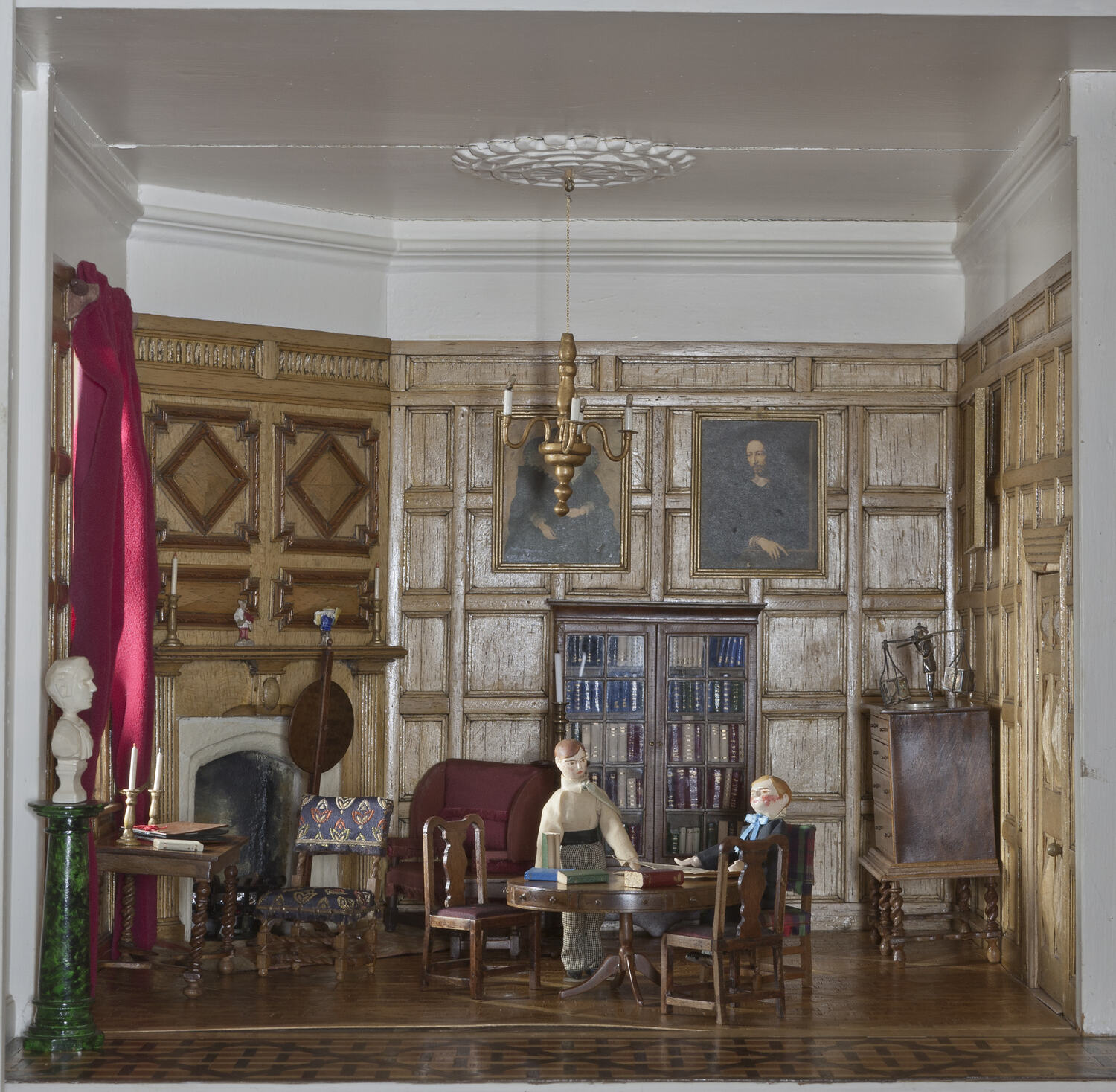 Pendle Hall Dolls' House - Room 14 Library
