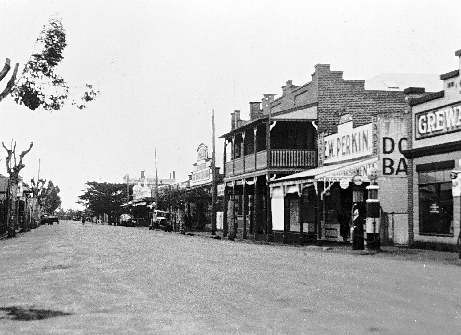 Negative - Main Street, Donald, Victoria, circa 1935