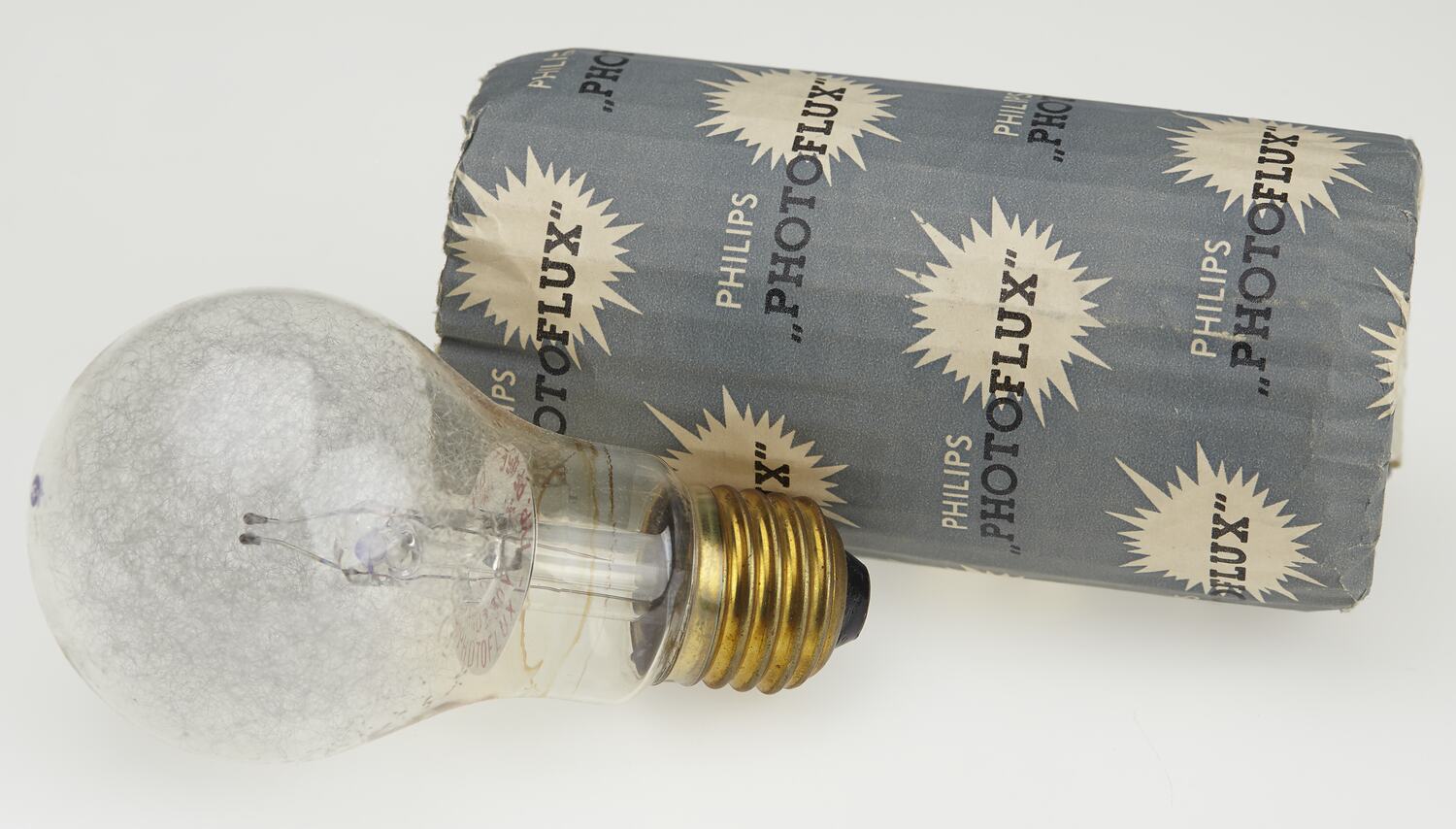 Flash Bulb - Philips, Type PF45 E, 'Photoflux', Holland