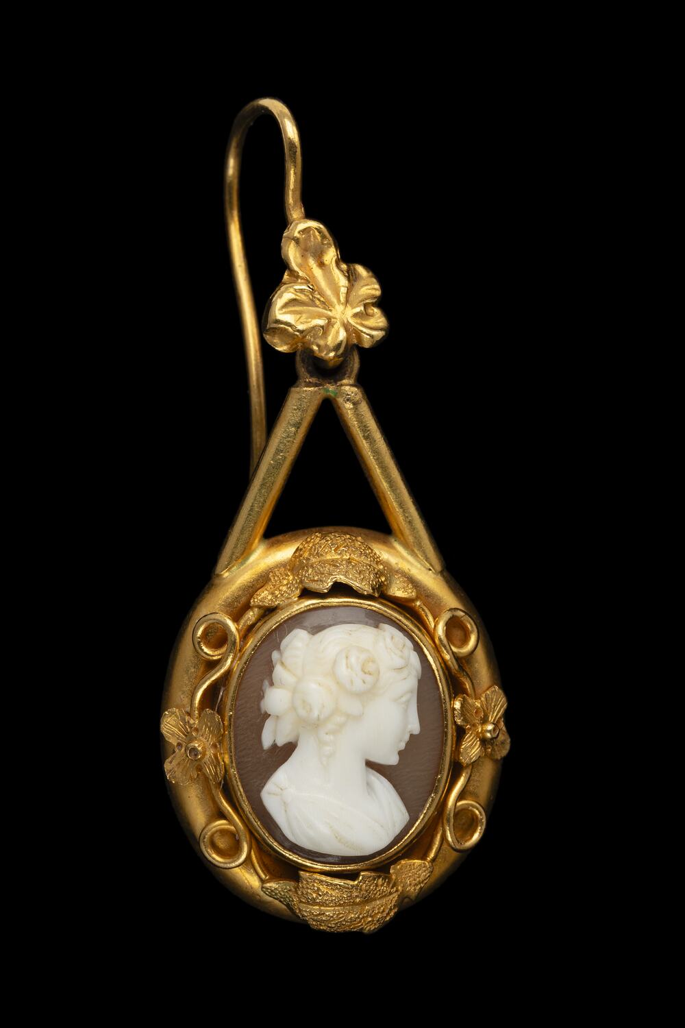 Earring - Thomas Gaunt, Mounted Cameo, Facing Left, Gold, Melbourne ...