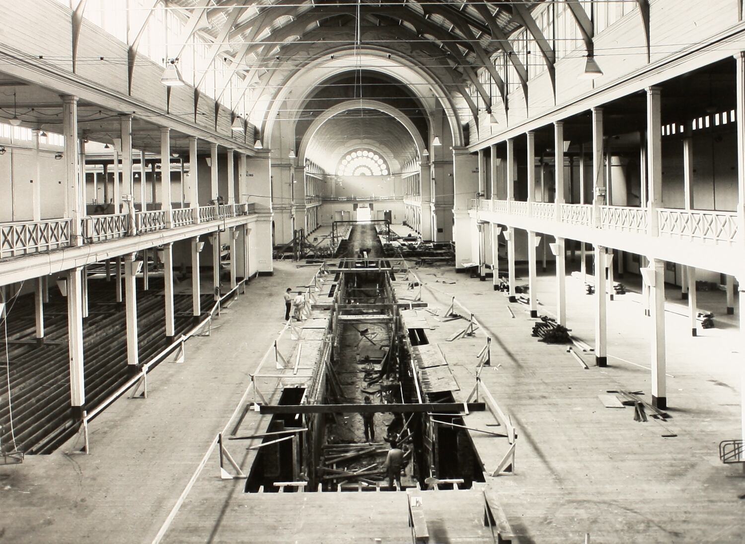 Flooring the Royal Exhibition Building, 1880-