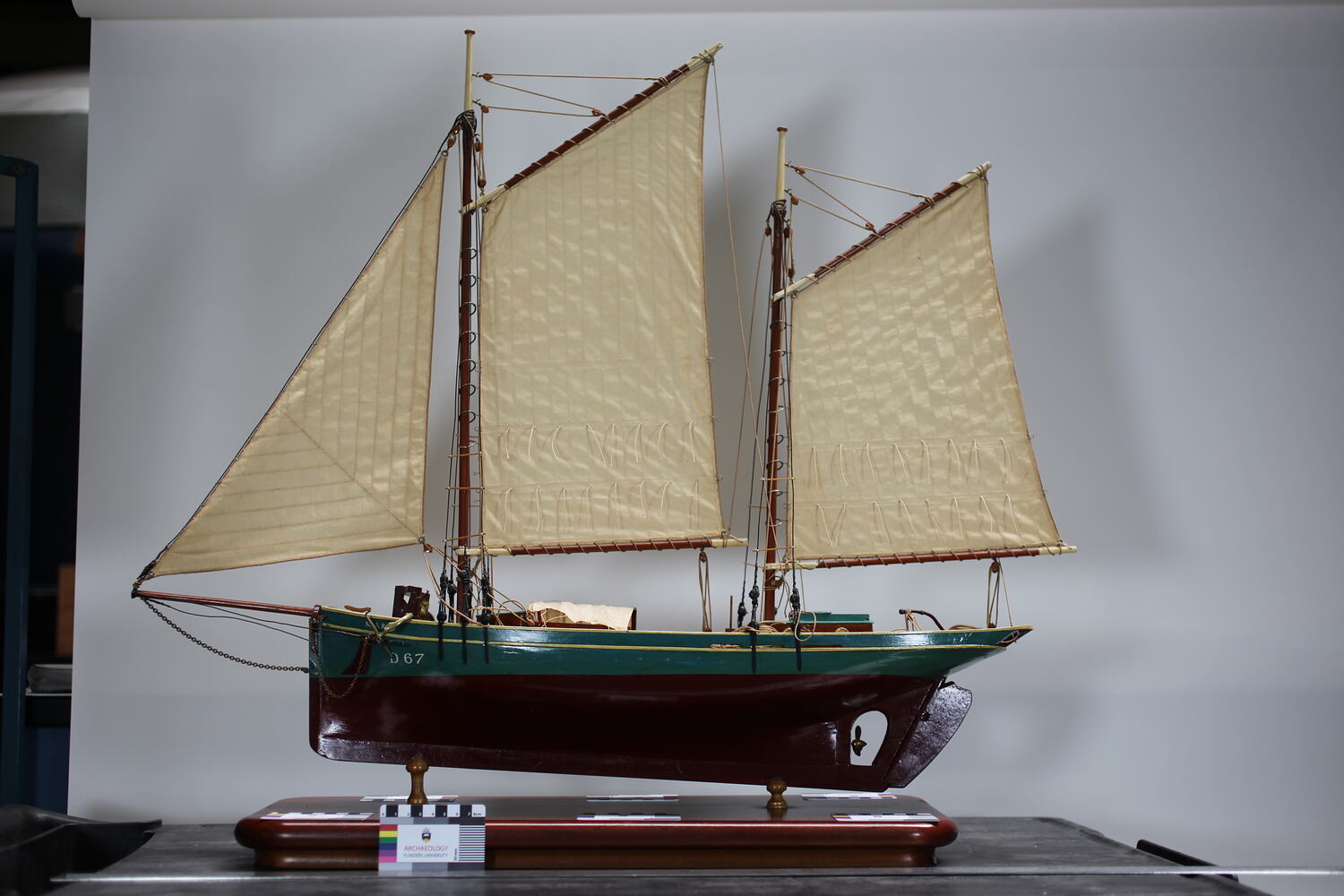 Sailing Ship Model - Pearling Lugger, 'Mary', Port of Darwin, Northern ...