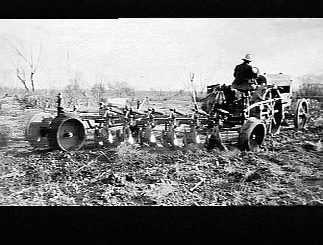 Photograph - H.V. McKay Pty Ltd, Farm Equipment Manufacture & Field ...