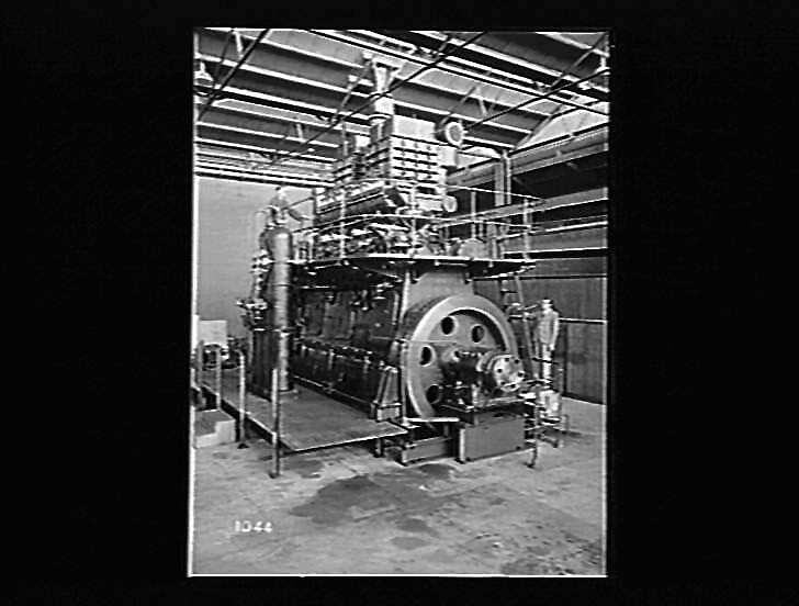 Glass Negative - Chas Ruwolt Pty Ltd, Fullagar Oil Engine for British ...