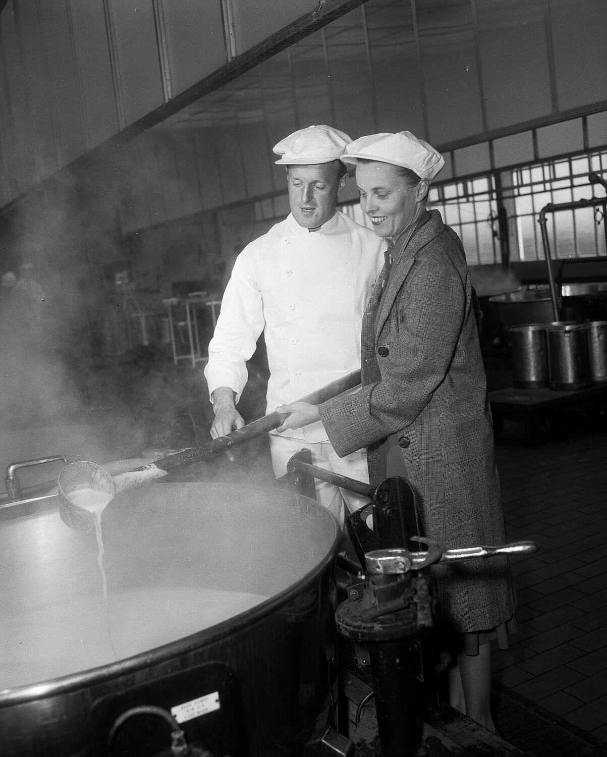 Negative H J Heinz Co Pty Ltd Visitors In Factory Dandenong Negative H J Heinz Co Pty Ltd Visitors In Factory Dandenong