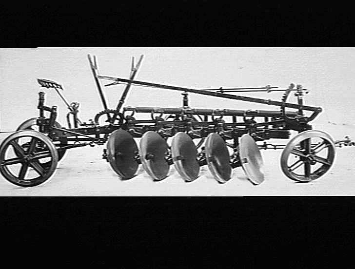 Photograph - Sunshine Harvester Works, Farm Equipment Manufacture ...