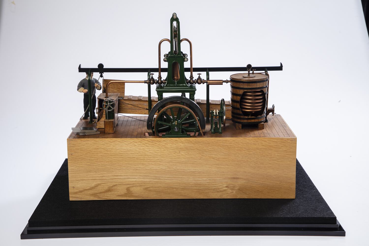 Model - Harrison-Siebe Ether Vapour Compression Refrigeration Machine ...