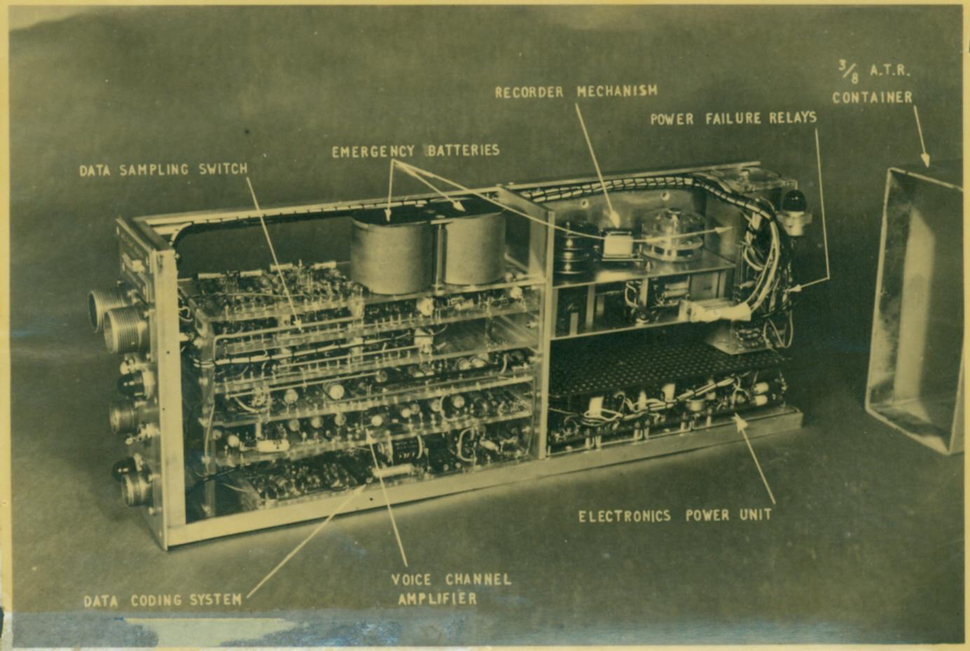 ARL Flight Memory Recorder - Prototype Airborne Signal Monitor ...